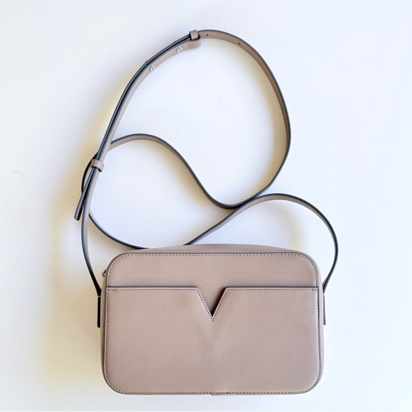Vince | Bags | Vince Leather Camera Crossbody Bag In Taupe Light Tan ...